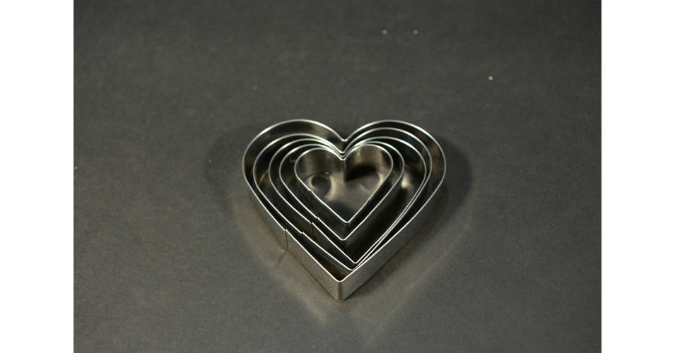 Emeletes szív kiszúró forma 5 db